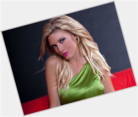 Rozlyn Papa Official Site For Woman Crush Wednesday Wcw