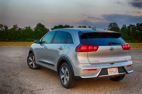 2017 Kia Niro All Else Equal Americans Want Crossovers