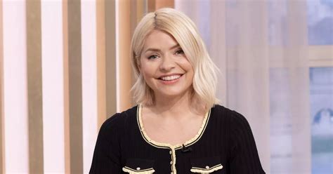 Holly Willoughby Strips Naked As She Sends Fans Wild With Intimate Bath