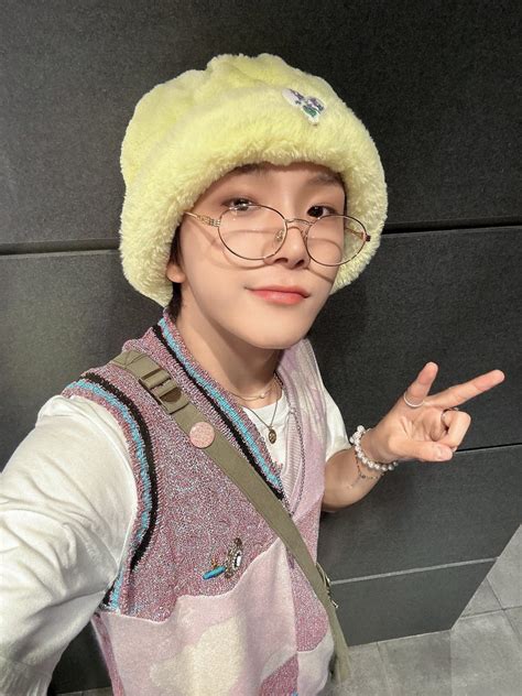 BOYNEXTDOOR twt on Twitter 안녕하세요 여러분 좋은 아침이에요 오늘 아침 저 보면서 힘내시라고 왔답니다 ㅎㅎ 어제 너무 고생 많았고 오늘도 같이