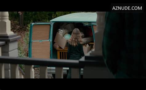 Anne Hathaway Sexy Scene In Colossal Aznude