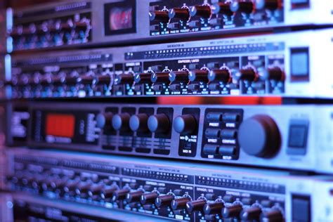 A Beginners Guide To Eq And Compression