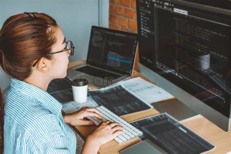 Developing Programmer Team Reading Computer Codes Development Website
