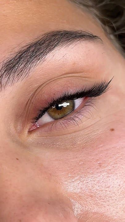 Стрілочка Youtube