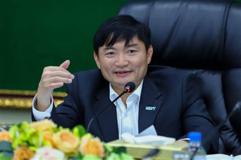 ឯកឧត្តមរដ្ឋមន្រ្តី ហេង សួរ