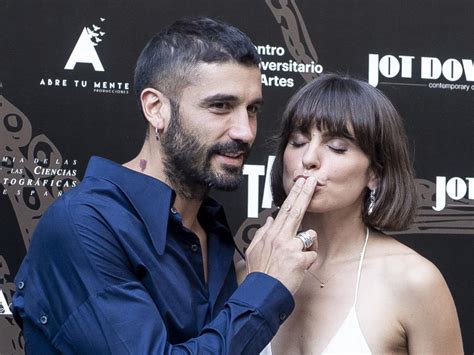 El Mayor Apoyo De Álex García Mientras Sigue Llorando La Muerte De