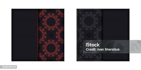 텍스트 및 추상 장식을위한 장소가있는 명함 템플릿 빨간색 그리스 패턴으로 검은색으로 디자인 명함을 인쇄하기위한 벡터 템플릿 0명에 대한 스톡 벡터 아트 및 기타 이미지