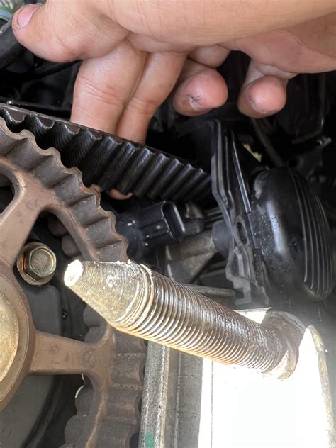 Does this timing belt need to be replaced? : r/MechanicAdvice