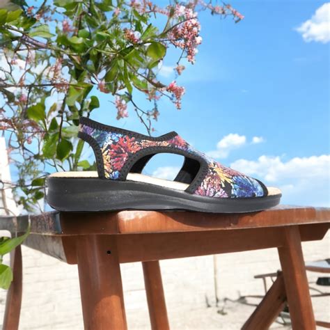 Euroflex Tuscany Black Floral Shoesies