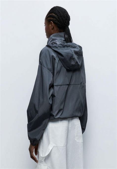 Ветровка Befree, цвет: серый, MP002XW14VEE — купить в интернет-магазине ...