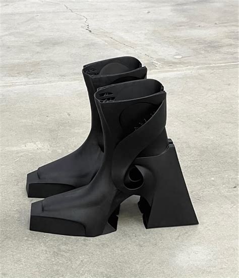 Pin By Nastessshhh On X Shoes 2022 Futuristic Shoes Fashion Shoes