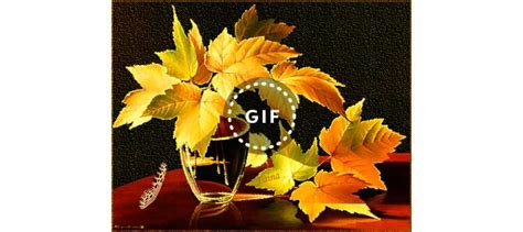 Анимированная открытка Осенние листья Бабочка