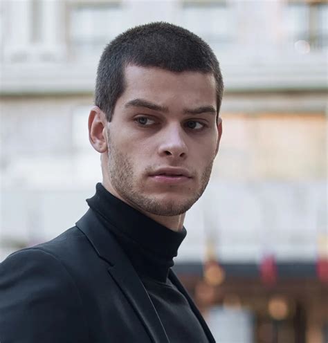 31 Easy To Maintain Clean Haircuts For Men In 2024