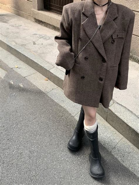 비스켓바스켓 오버핏 남친룩 보이핏룩 보이룩 슬림 브라운 초코 초코코트 브라운코트 갈색 헤링본 헤링본하프코트 헤링본코트 헤링