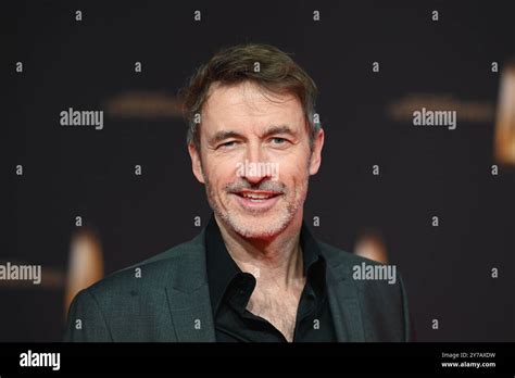 Schauspieler Guido Broscheit Kommt Zur Gala Und Verleihung Des Deutschen Fernsehpreis In Köln