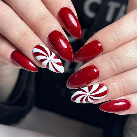 21 Candy Cane Nail Designs Perfect For Christmas