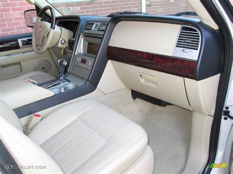 2005 Lincoln Navigator Luxury 4x4 Dashboard Photos