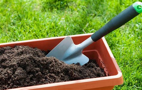 How To Make Your Own Compost Heap DIY Blog