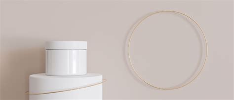 흰색과 공백 베이지색 배경에 날아다니는 황금 반지가 있는 브랜드가 없는 화장품 크림 항아리 스킨 케어 제품 프리젠 테이션 현대 모형 스킨케어 뷰티 및 스파 복사 공간이있는