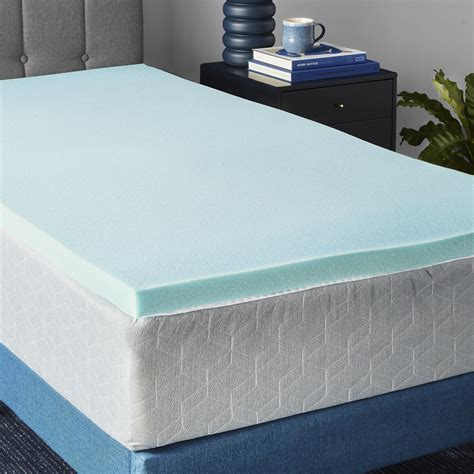Amazon Basics Cooling Gel Infused Memory Foam Mattress Topper Certipur