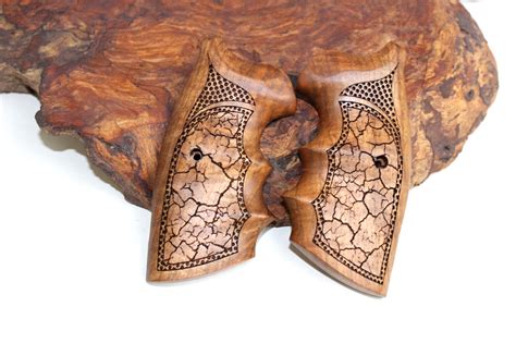 Colt Python Grips Custom Walnut Rosewood And Acrylic Gun Grips