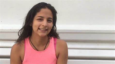 Belén Herrera Actriz Es Necesario Que El Teatro Sea Parte De La