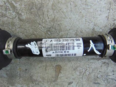 A2533307900 Mercedes полуось передняя левая