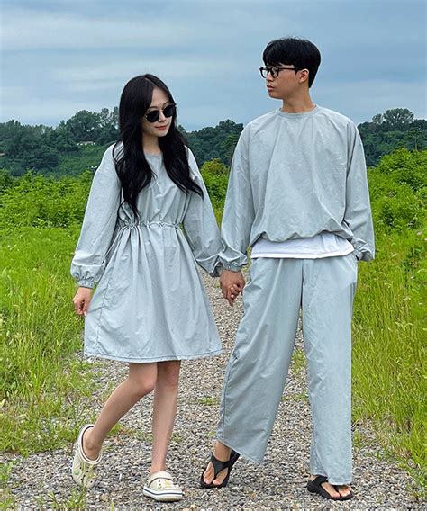 3컬러 바스락 나일론 아노락 스트링 오버핏 빅사이즈 긴팔 긴바지 가을원피스 티셔츠 트레이닝 세트 반팔티 트레이닝복 커플룩 시밀러룩 캠핑룩 여행룩 미니 미디 원피스 에이블리