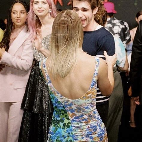 Pin By ⋆୨ 艾玛 ୧⋆ On Emily Rudd♡︎ Dress Backless Dress Fashion
