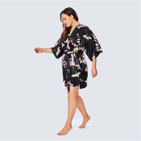 Plus Size Chrysanthemum And Crane Kimono Robe Short