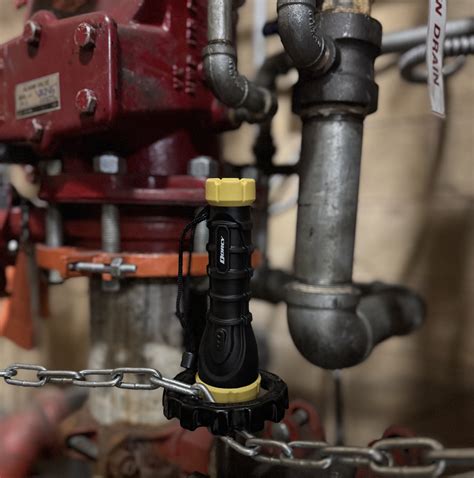 Dorcy 180 Lumen Rubber Led Flashlight Dorcy