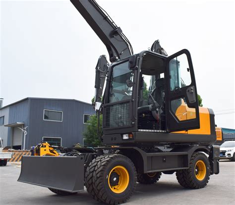 8 Ton Hydraulic Wood Grapple Wheeled Excavator With 360 Degree Rotator