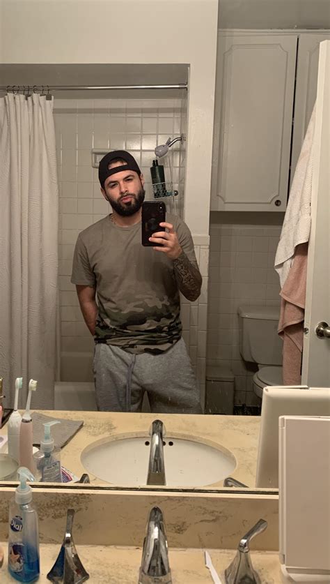 Young Latino With An 8 Incher 😋 Scrolller