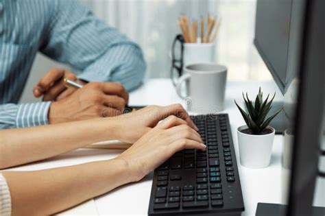 Hand Focus Developers Program Typing Coding Creative Website Postulate