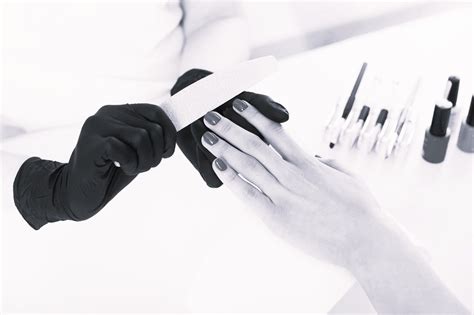 مانیکور Fahim Nail Salon