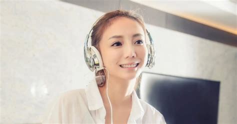 劉喬安後悔參加太陽花！潛逃美國仍高調發文：青鳥是英雄 東森最即時最快速新聞