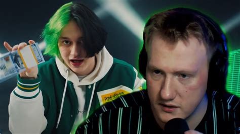 DK смотрит NEKOGLAI - CUMBACK (Реакция на клип) - YouTube