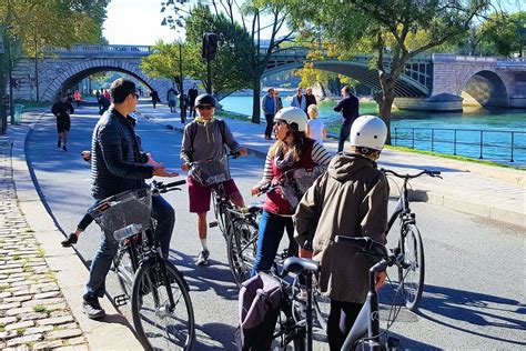 파리 보물 자전거 투어로 즐기는 파리의 매력적인 자전거 여행 Funbooky