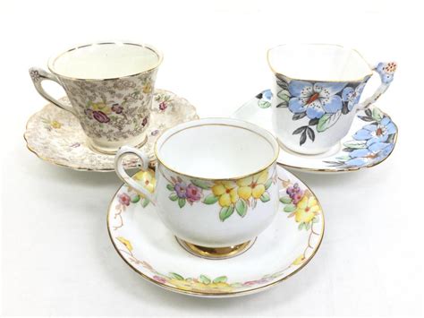 Lot 11pc Assorted Teacups W Saucers