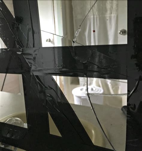 How To Remove A Builder Grade Bathroom Wall Mirror Lockdown Loo