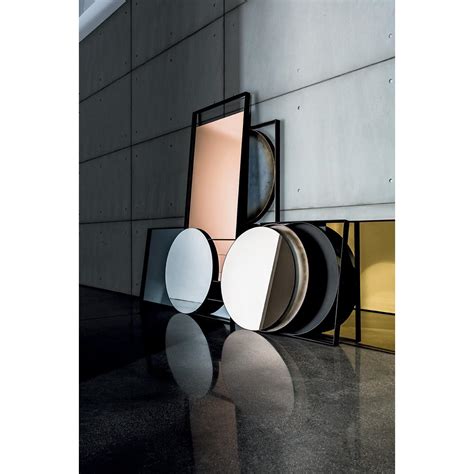 Buy Visual Linear Mirror By Sovet Italia Online In Dubai Abu Dhabi Uae Orla Interior