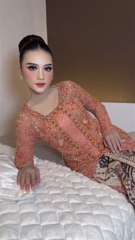 Tempat Makeup Artist Belajar Avetaid • Instagram Photos And Videos