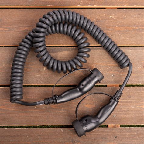 Ratio Laadkabel Type 2 Naar Type 2 Coiled 3 Fase 16A 4 Meter Acculaders Nl