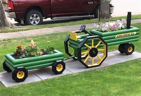 Garden Tractor Planter Pallet Wood Projects