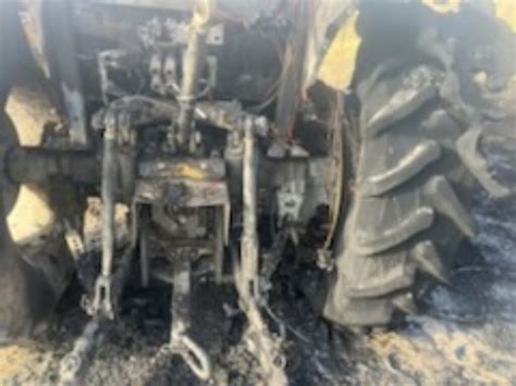 [auction] 2017 Massey Ferguson 4710 Tractor With Mf 931x Loader Cag