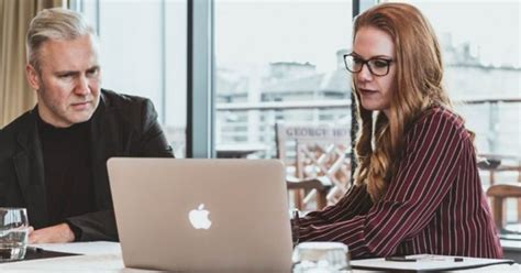 Qualitative Research Understanding The Goal And Benefits For Effective Analysis Discuss