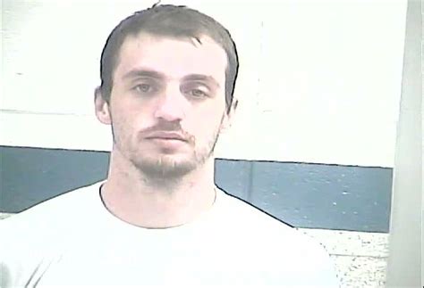 Simmons Tristan Shaw Gilbert 11172022 Breckinridge County Mugshots Zone