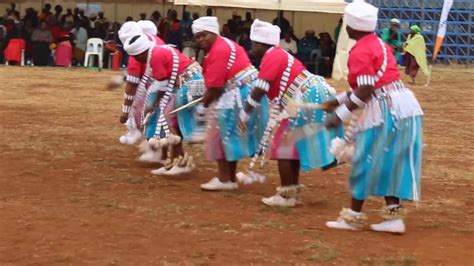 The Traditional Khelobedu Dancers Maruma Fase Youtube