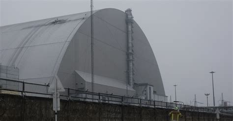 На ЧАЕС гасять два осередки тління тривають роботи щодо часткового розкривання конструкцій ДСНС