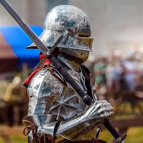 Brave German Knight Rebuild Armor From The Xiv Century Century